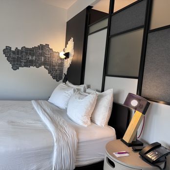 ALOFT ATLANTA AT THE BATTERY ATLANTA - Updated December 2025 - 90 ...