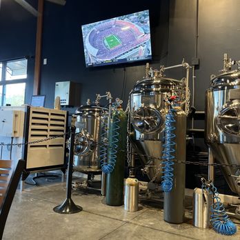 LAUREL CANYON BREWING - Updated September 2025 - 13 Photos & 11 Reviews - 15 Laurel Canyon ...