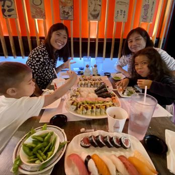 YOI TOMO SUSHI & GRILL - Updated November 2024 - 529 Photos & 770 ...