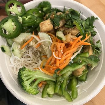 CILANTRO NOODLE - Updated August 2024 - 416 Photos & 321 Reviews - 2001 ...