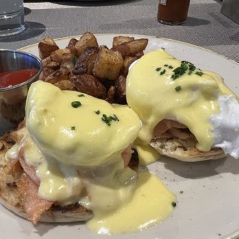 FROLIK KITCHEN + COCKTAILS - Updated September 2024 - 971 Photos & 952 ...