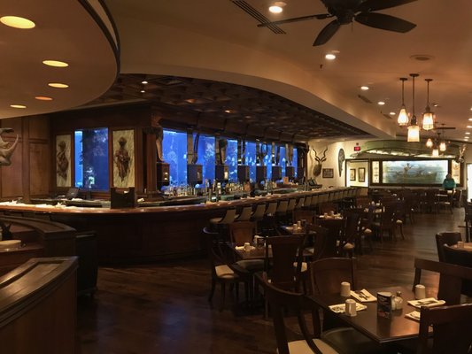 HEMINGWAY’S BLUE WATER CAFE - 87 Photos & 138 Reviews - Seafood - 1935 ...