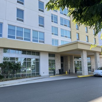 HAMPTON INN & SUITES OAHU/KAPOLEI - Updated November 2024 - 408 Photos ...