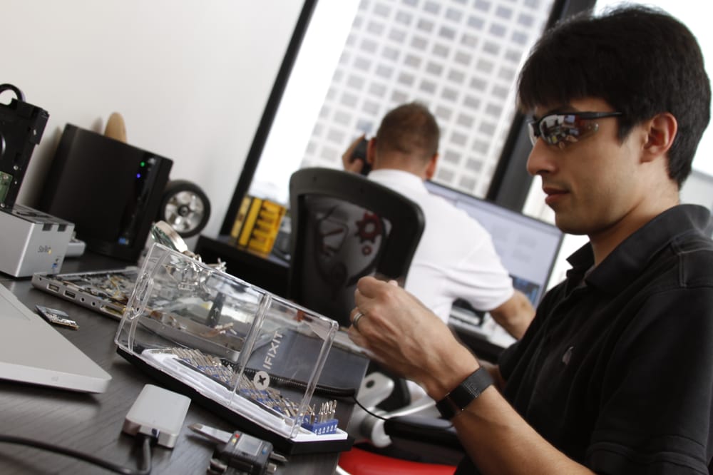 SKULL TECH - 1055 W 7th St, Los Angeles, California - 11 Photos - IT ...