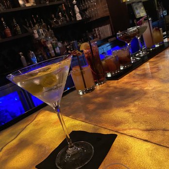 VAULT - Updated August 2024 - 280 Photos & 100 Reviews - 2017 9th St ...