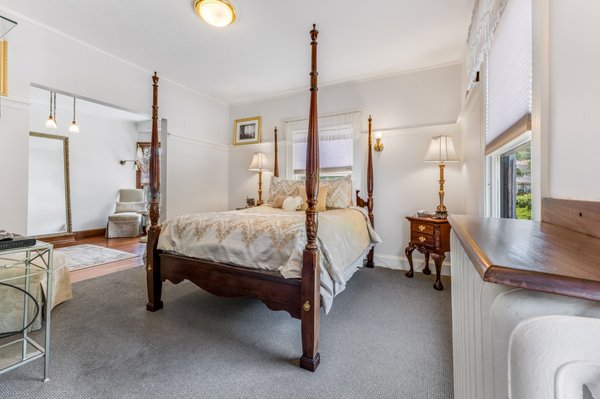 CASTLE MANOR INN - Updated September 2025 - 71 Photos & 72 Reviews ...