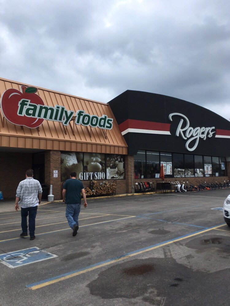 ROGER’S FAMILY FOODS - Updated December 2025 - 12 Photos - 5112 N US ...