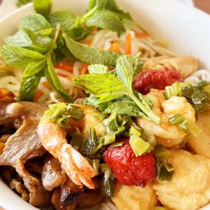 PHO LOTUS - Updated September 2025 - 67 Photos & 47 Reviews - 1223 ...