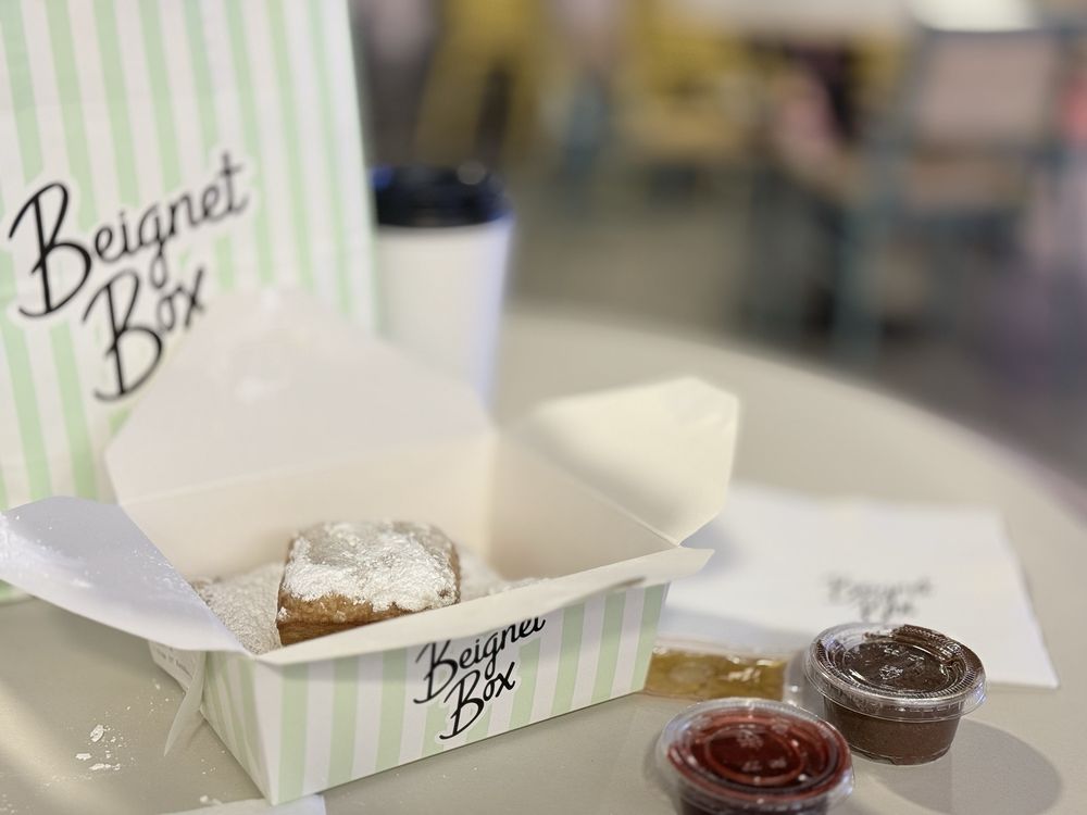 BEIGNET BOX - Updated April 2025 - 48 Photos & 22 Reviews - 6600 CA-27 ...