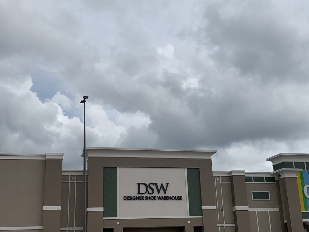DSW DESIGNER SHOE WAREHOUSE - Updated May 2025 - 35 Photos & 30 Reviews ...