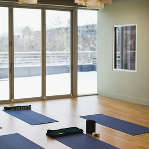 ABSOLUTE POWER FITNESS - 27 Photos & 141 Reviews - Gyms - 750 Grand St ...