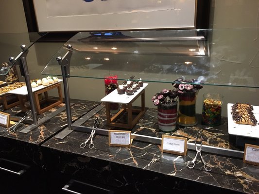 8 BLOCK KITCHEN & BAR - 93 Photos & 55 Reviews - 601 Loyola Ave, New ...