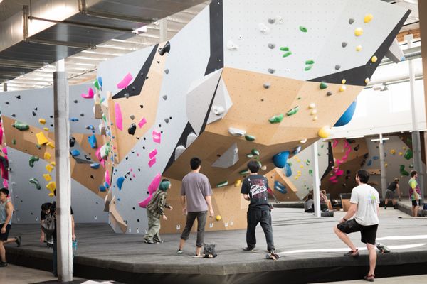 EDGEWORKS CLIMBING - BEL-RED - Updated December 2025 - 22 Photos - 1645 ...