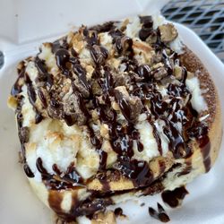 Best Cinnamon Rolls Near Me - November 2024: Find Nearby Cinnamon Rolls ...