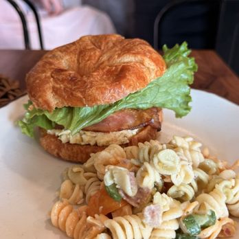 THE GARDEN DELI - Updated January 2026 - 130 Photos & 49 Reviews - 3730 ...