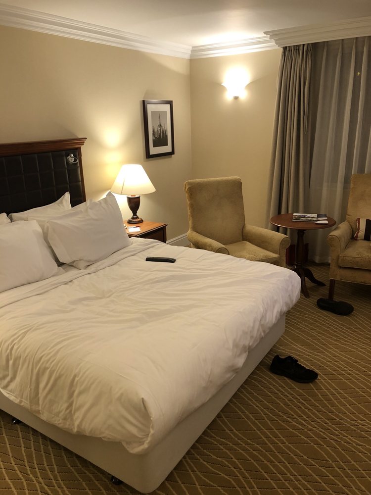 HUNTINGDON MARRIOTT HOTEL - 26 Photos - Kingfisher Way Hinchingbrooke ...