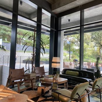 BURLE’S BAR - Updated April 2025 - 34 Photos & 28 Reviews - 505 N ...