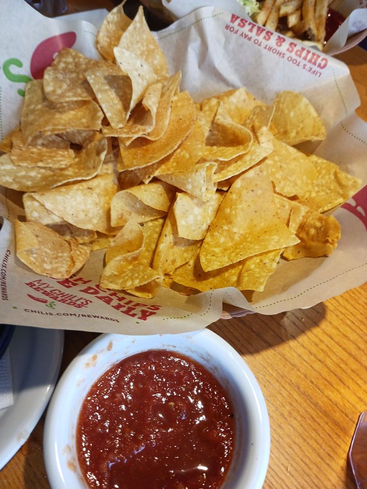 CHILI’S - Updated September 2024 - 26 Photos & 49 Reviews - 6730 S 27th ...