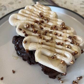 TWO HANDS - Updated August 2024 - 854 Photos & 439 Reviews - 1011 South ...