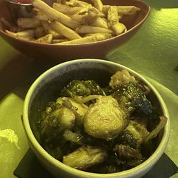 MISFIT KITCHEN - Updated October 2025 - 140 Photos & 77 Reviews - 111 N ...