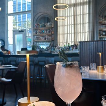 ALORA - Updated January 2025 - 337 Photos & 92 Reviews - Pier 3, San ...