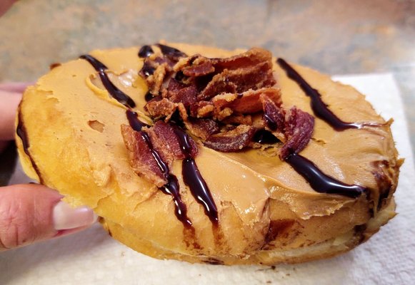 RIDGE DONUT CAFE - Updated January 2025 - 271 Photos & 208 Reviews ...