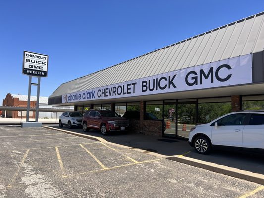 CHARLIE CLARK CHEVROLET GMC - Updated October 2025 - 13 Photos - 102 N ...