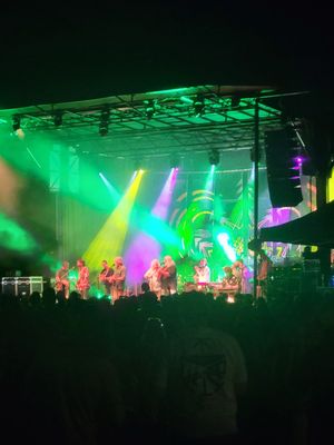 HEUSER PARK - Updated November 2025 - 11 Photos - 694 West Beidler Rd ...