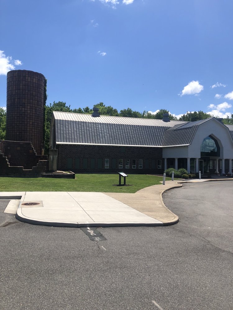 DOREY PARK AND RECREATION CENTER - Updated August 2024 - 51 Photos & 36 ...