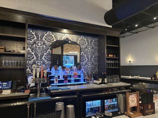 PARLOR 18 EIGHTY SIX - Updated November 2025 - 44 Photos - 4840 Main St ...