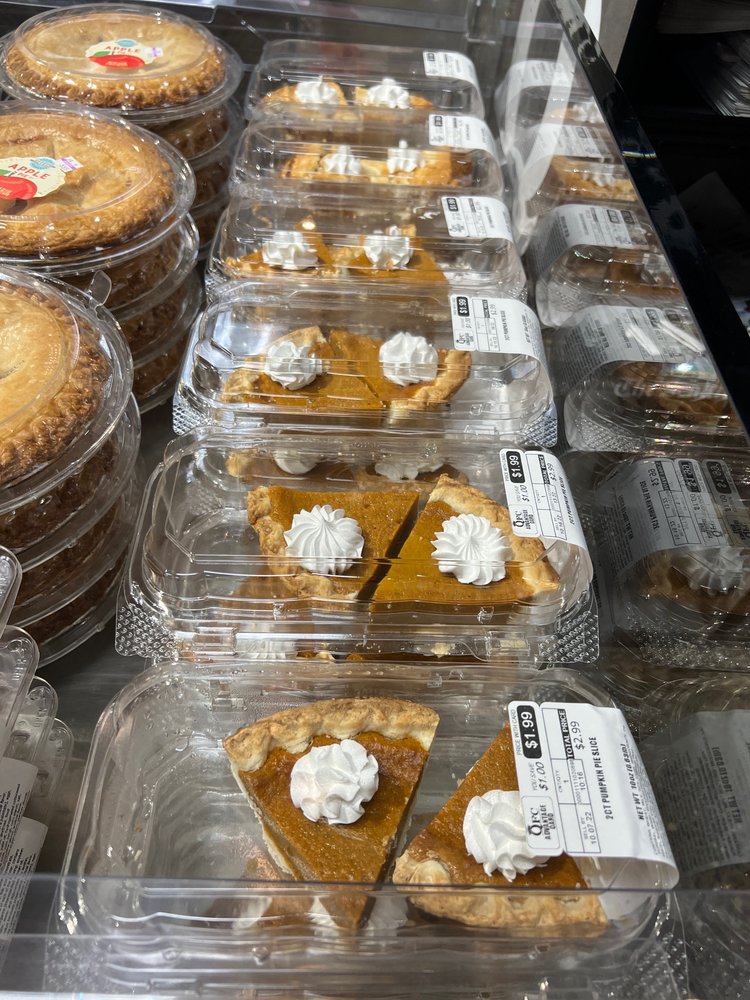 QFC - Updated December 2025 - 44 Photos & 159 Reviews - 1401 Broadway ...