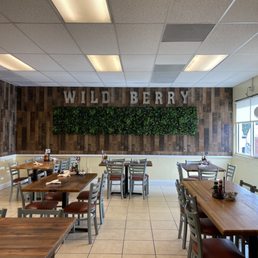 WILD BERRY CAFE NAPLES - Updated October 2025 - 44 Reviews & 50 Photos ...