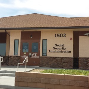 LAUGHLIN LIBRARY - Updated December 2025 - 16 Photos & 13 Reviews ...