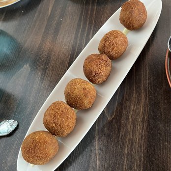 SER - Updated August 2024 - 711 Photos & 482 Reviews - 1110 N Glebe Rd ...