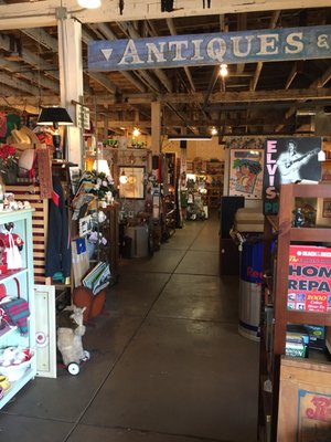 YE OLDE CITY ANTIQUE MALL - Updated August 2024 - 20 Reviews - 324 E ...