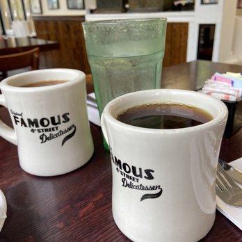 FAMOUS 4TH STREET DELICATESSEN - Updated December 2025 - 1428 Photos ...