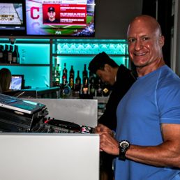 PAR 440 RESTAURANT AND LOUNGE - Updated July 2025 - 163 Photos & 111 ...