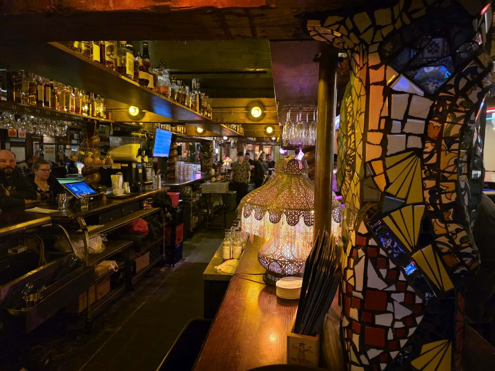 MCMENAMINS RINGLERS PUB - Updated May 2026 - 164 Photos & 208 Reviews ...