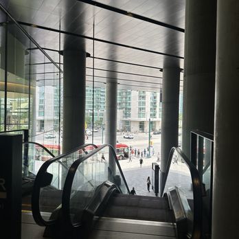 THE WELL - Updated January 2026 - 197 Photos & 36 Reviews - 486 Front ...