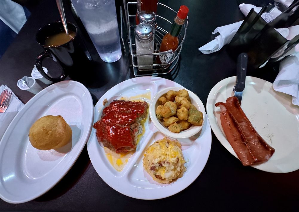 DIXIE HOUSE CAFE - Updated October 2025 - 74 Photos & 162 Reviews ...