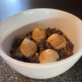 ELLINOR - Updated October 2025 - 68 Photos & 31 Reviews - 1016 E ...