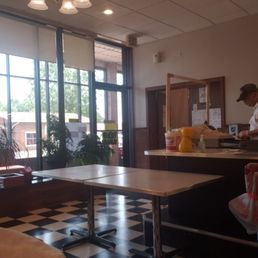 THE PARLOR HOUSE - Updated July 2025 - 15 Photos & 45 Reviews - 724 S ...