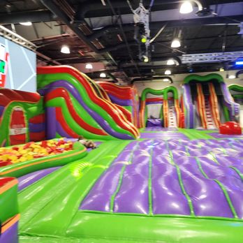 FUNTASTIC DEPOT - Updated February 2025 - 41 Photos & 23 Reviews - 6828 ...