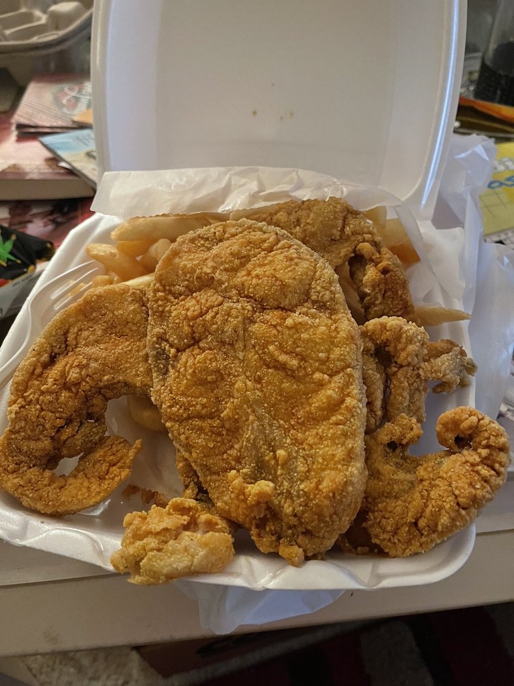 SHARK’S FISH AND CHICKEN - Updated December 2025 - 21 Reviews - 5815 ...