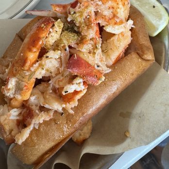 WOODHOUSE FISH - Updated April 2025 - 3908 Photos & 2710 Reviews - 1914 ...