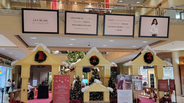 SUPERSTITION SPRINGS CENTER - Updated July 2025 - 138 Photos & 158 ...