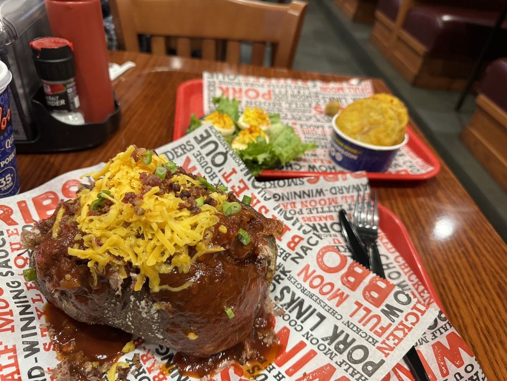 FULL MOON BBQ - Updated October 2025 - 105 Photos & 164 Reviews - 4635 ...