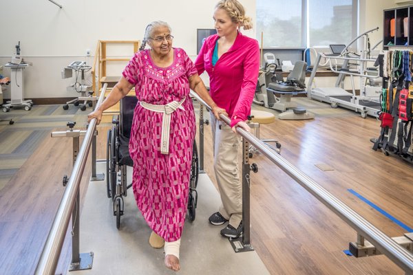 CLARKLINDSEY - Updated October 2025 - 84 Photos - 101 W Windsor Rd ...