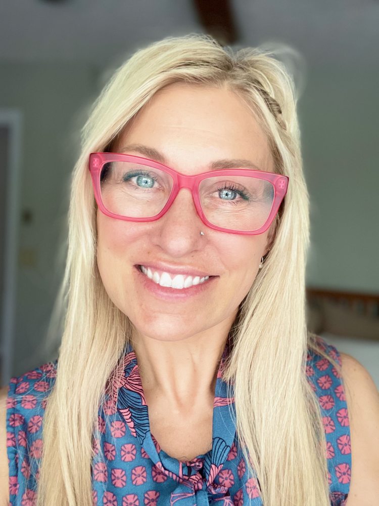 JENI REITZ - Updated May 2024 - Contact Agent - 864 N High St, Columbus ...