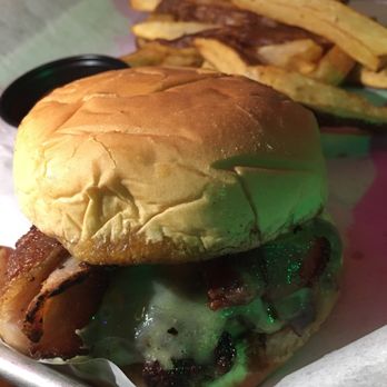 SLAINTE OF PEEKSKILL - Updated October 2025 - 35 Photos & 21 Reviews ...